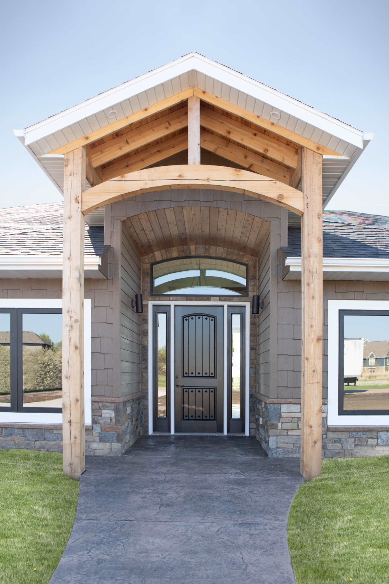 Photo Gallery | Frontline Bldg. Products Inc.